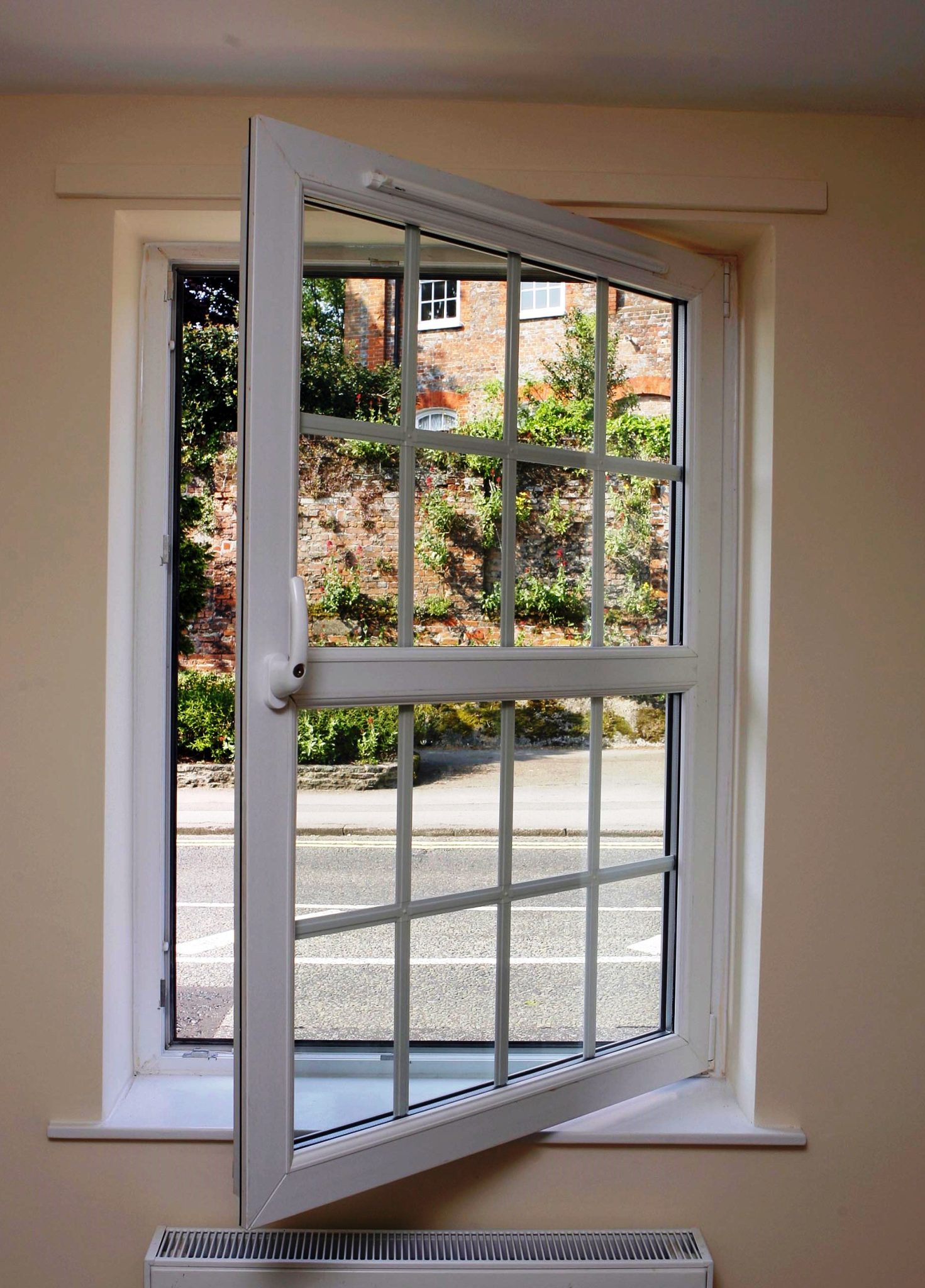 Key Benefits of Tilt & Turn Windows Explained